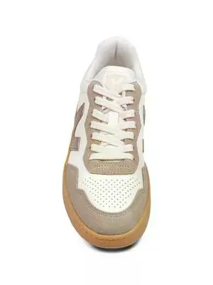 VEJA V-90 Leather Sneakers - Neutrals