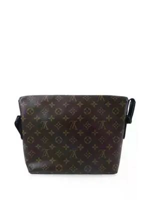 LOUIS VUITTON Monogram Macassar Magnetic Messenger Bag