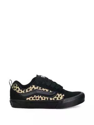 VANS Knu Skool Low-top Sneakers - Black
