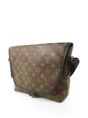 LOUIS VUITTON Magnetic Messenger Bag