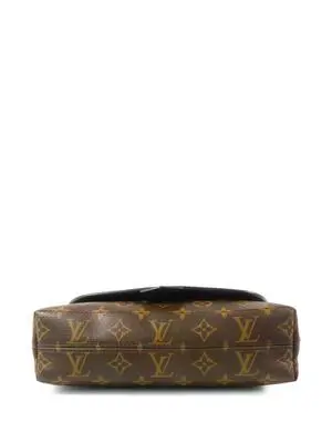 LOUIS VUITTON Magnetic Messenger Bag