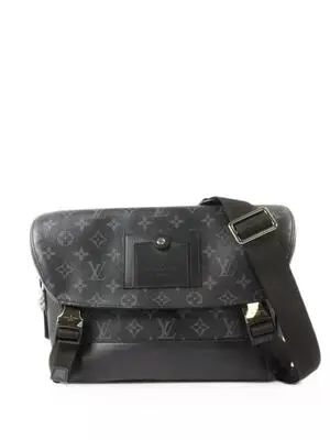LOUIS VUITTON Monogram Eclipse Messenger Bag - Black