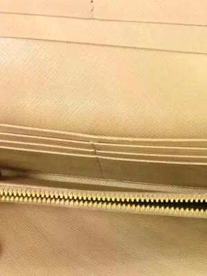 Prada Logo-plaque Leather Wallet