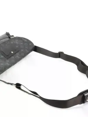 LOUIS VUITTON 2016 Pm Voyager Messenger Bag