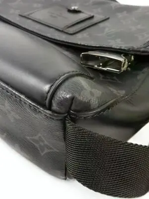 LOUIS VUITTON Monogram Eclipse Pm Voyager Messenger Bag