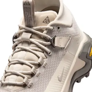 Nike Zegama Hike Trail Running Shoes - Brown