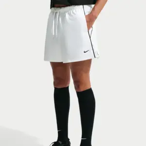 Nike Loose Mid-rise Shorts