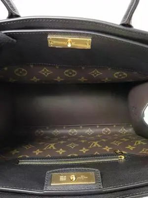 LOUIS VUITTON Mm Steamer Shoulder Bag - Black