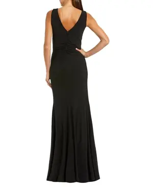 Mac Duggal Sleeveless V-neck Gown With 3d Floral Applique