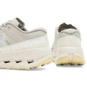 On Cloudultra 3 Sneaker