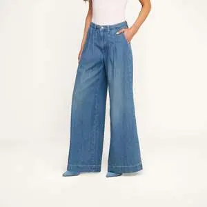 L'AGENCE Jayani Pleated Wide-leg Jean