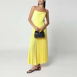 Jacquemus Le Petit Valérie Handbag In Goat Leather