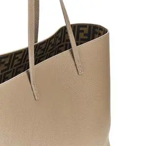 Fendi Medium 'roll' Grained Leather Shopping Bag