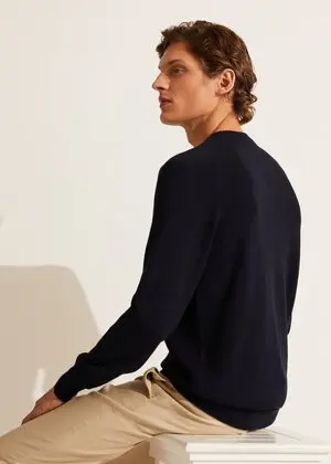 Loro Piana Round-neck And Long-sleeved Sweater