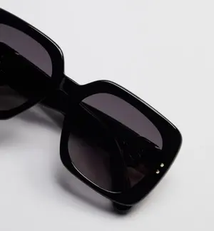 Dior Full Rim Sunglasses With Tinted Lenses