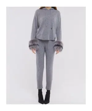 IZAAK AZANEI Long-sleeved Sweater