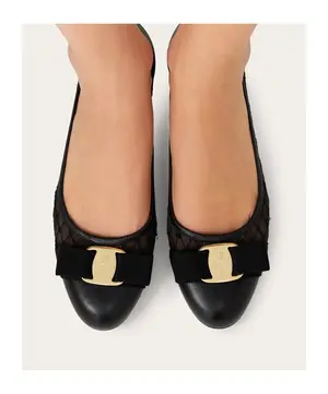 FERRAGAMO Vara Pumps