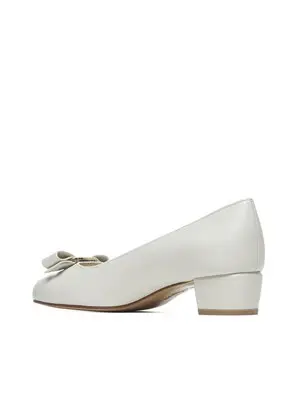 FERRAGAMO Vara Bow Low-heeled Pumps