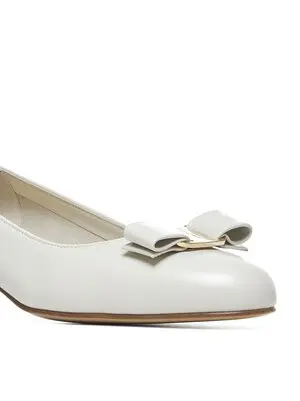 FERRAGAMO Vara Bow Low-heeled Pumps