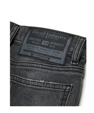 DIESEL® 1995-j Jeans