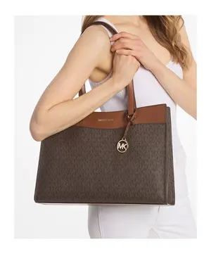 Michael Kors Jet Set Large Signature Logo Tote Bag
