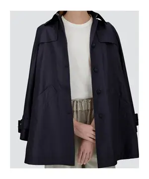 Herno Long Sleeved Buttoned Trench Coat