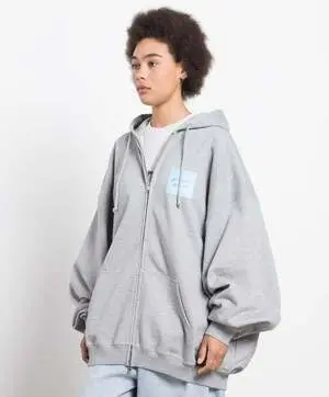 Vetements Long-sleeved Sweater