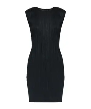 Issey Miyake Pleated Dress - Black