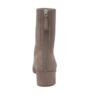 AQUAZZURA Honore Pointed Toe Boots