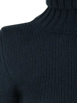 BASERANGE Turtleneck Sweater