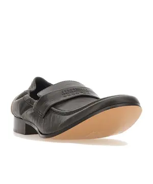 MAISON MARGIELA Round-toe Loafers