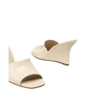 STUART WEITZMAN Vinnie Wedge Mule 85