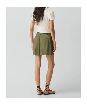 Theory Fluid Pleat Shorts In Washed Twill