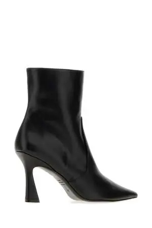 STUART WEITZMAN Leather Vinnie Ankle Boots