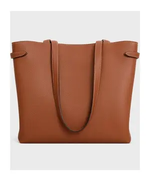 Celine Medium Cabas Anas Cuir Triomphe In Grained Calfskin