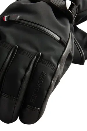 Moncler Logo Patch Panelled Gloves