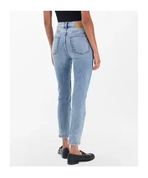 Rag & Bone Wren Slim Straight Jeans