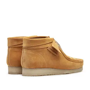 Clarks X Vandy The Pink Wallabee Boots - Tan