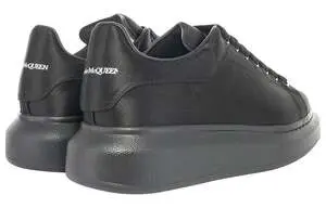 Alexander McQueen Oversized Sneaker - Black