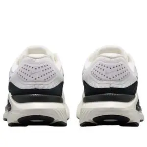 Nike Structure 26 Athletic Sneakers - Summit White/anthracite