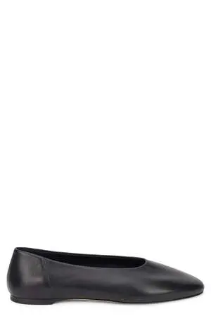TOTEME Minimalist Nappa Leather Ballerina Flats