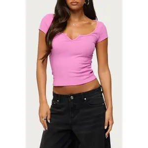 EDIKTED Jeanna Notched Scoop Neck T-shirt