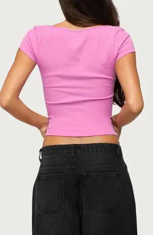 EDIKTED Jeanna Notched Scoop Neck T-shirt