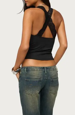 EDIKTED Alli Lace Trim Crop Top