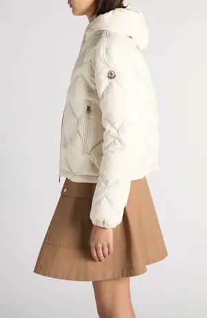 Moncler Arvouinne Quilted Down Jacket With Hood - White