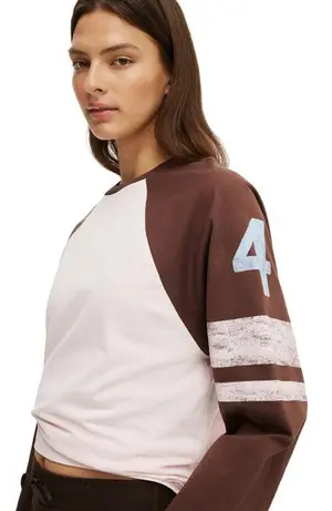 Cotton:on Active Graphic Raglan Tee - Cherry Dream Hoops