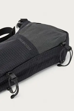 TROUBADOUR Elemental Sling - Black
