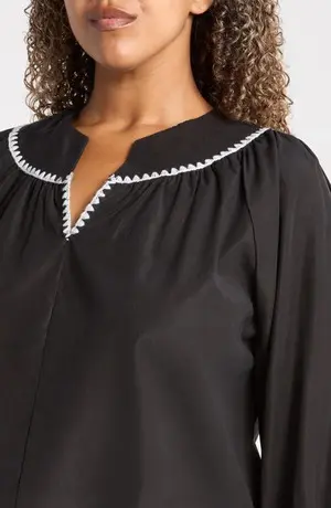 RAIN AND ROSE Embroidered Split Neck Balloon Sleeve Blouse