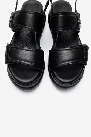 FOREVER & ALWAYS SHOES Heleste Leather Platform Sandal - Black