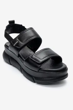 FOREVER & ALWAYS SHOES Heleste Leather Platform Sandal - Black